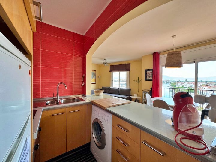 Bel Appartement Avec Vue Sur Le Canal - Empuriabrava