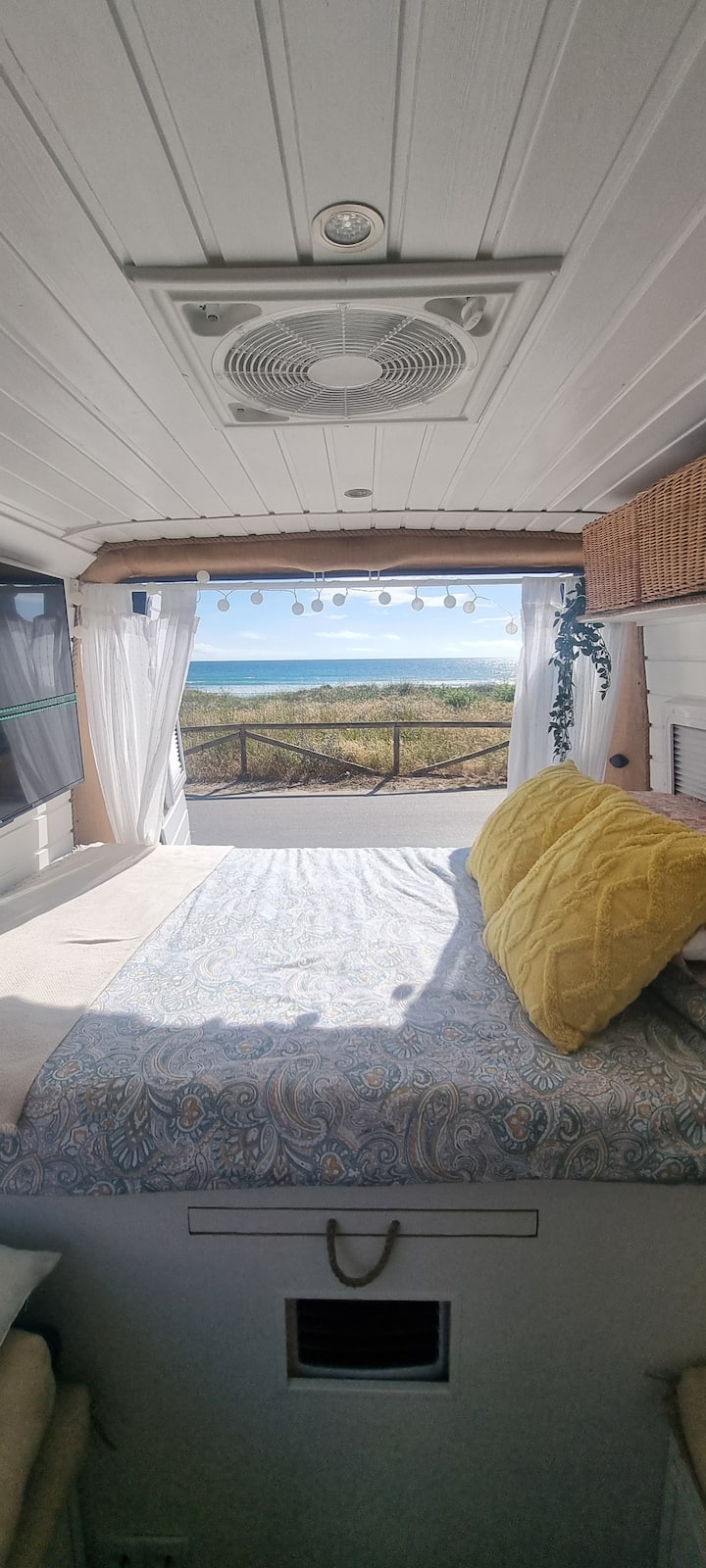 Furgoneta Camper A Pie De Playa - Los Caños de Meca
