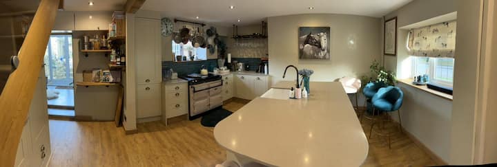 Gorgeous Home From Home. 2 Bed Country Cottage - Bicester