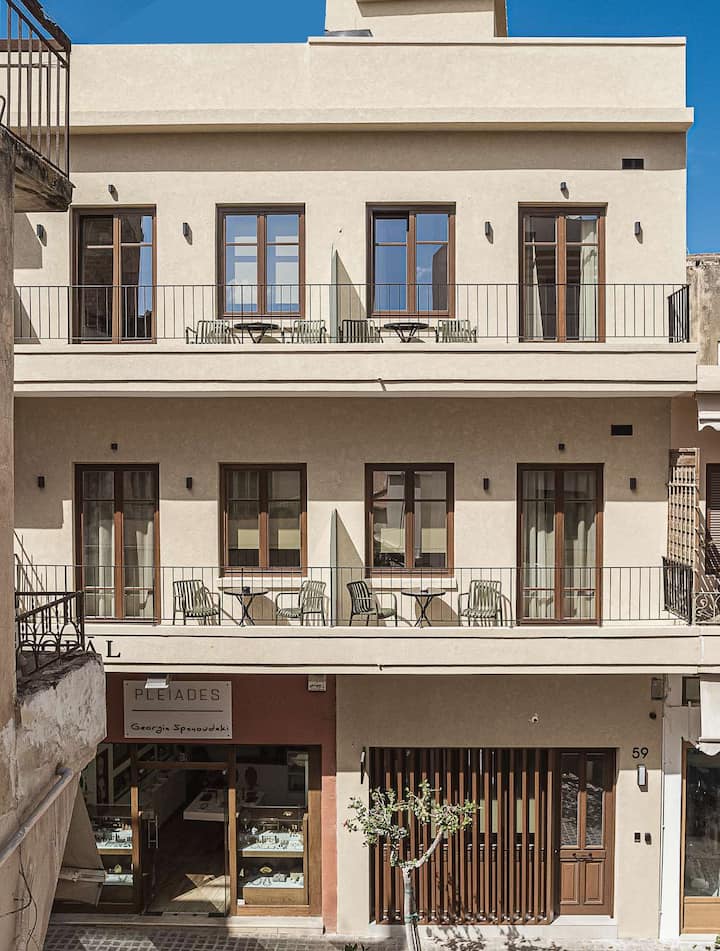 Copal Simple Staying Suite With Patio & Hot Tub - Chania