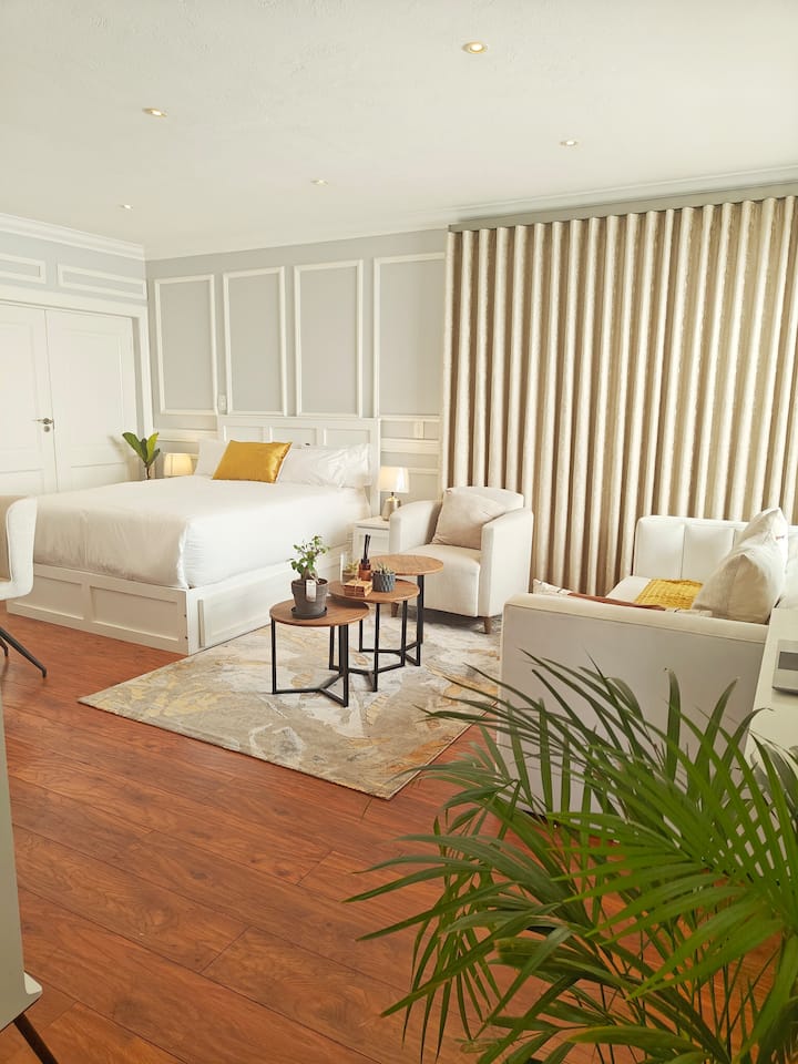 Blessed House Luxury Into Nature In Sandton - Randburg