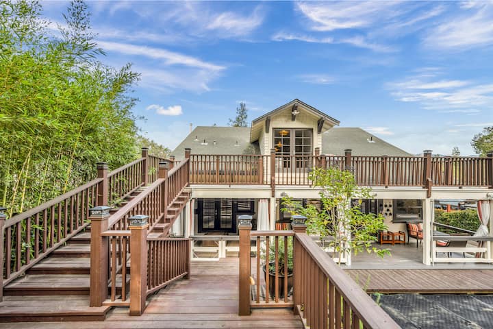 Luxury Napa Retreat  5 King Suites, Near Wineries - Calistoga, CA