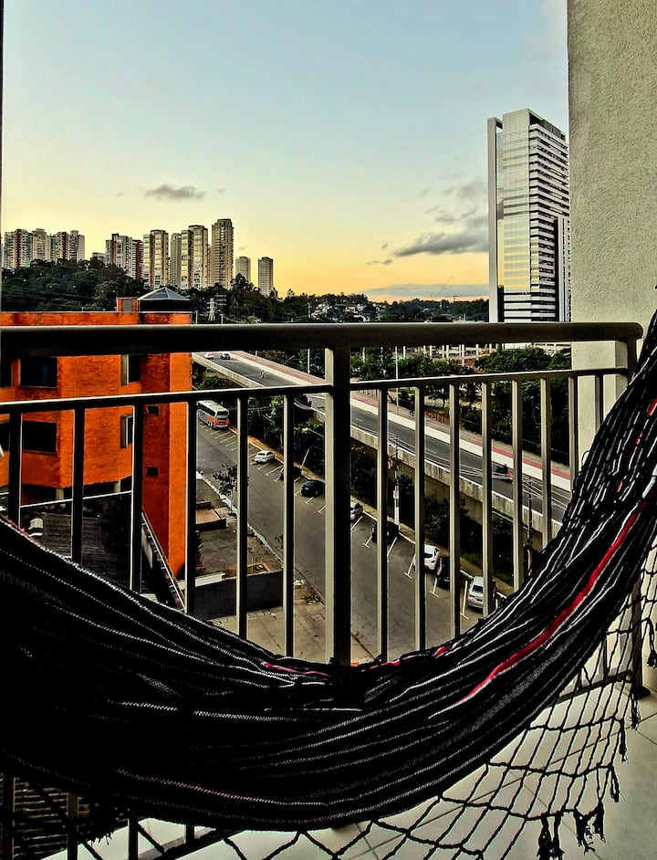 Por Do Sol Desde Uma Rede Na Varanda Da Zona Sul - São Paulo