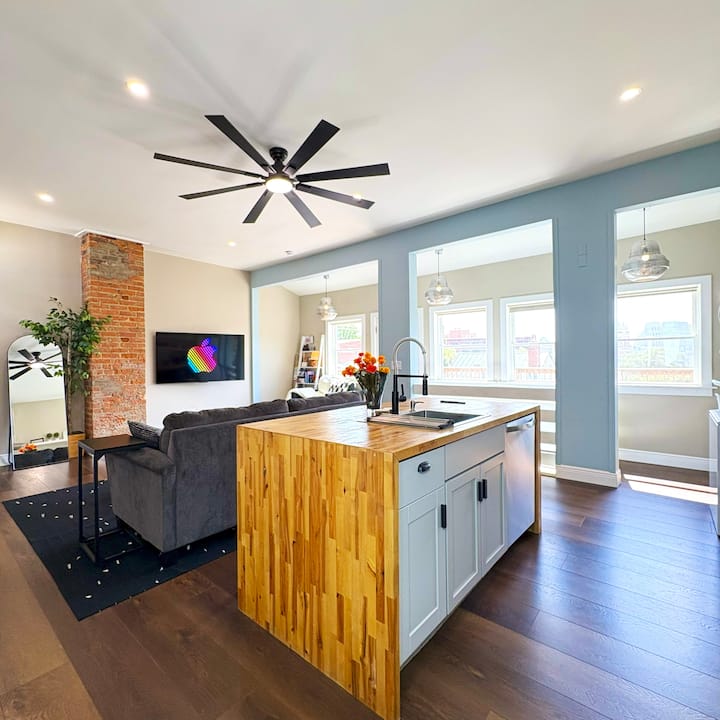 Redefined Stay In Otr Cincinnati "Entire House.” - Cincinnati