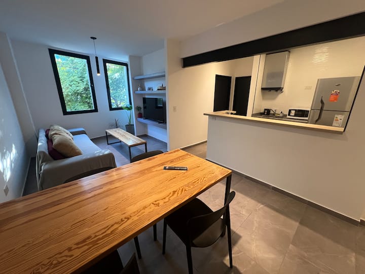 Spacious And Comfortable, Steps From Plaza Serrano - Buenos Aires