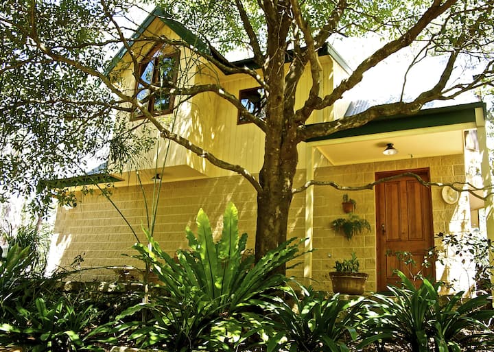 The Loft At Rose Lindsay Cottage - Springwood