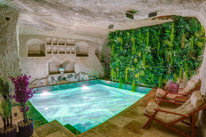 Aşk-ı Nare Cave Swimming Pool Hot & Spa- Ihlamur - Nar