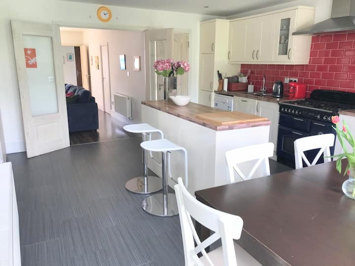Spacious Townhouse In Kimmage, Dublin 12 - Dunboyne