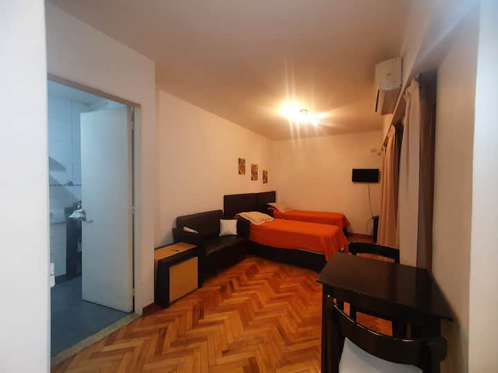 Cómodo Ambiente Zona Recoleta, Universidades - Buenos Aires