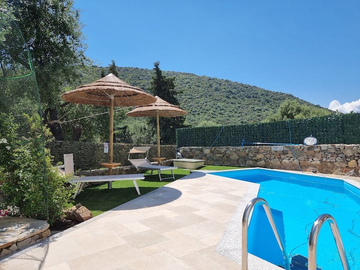 Villetta Roxy Con Piscina Privat - Budoni