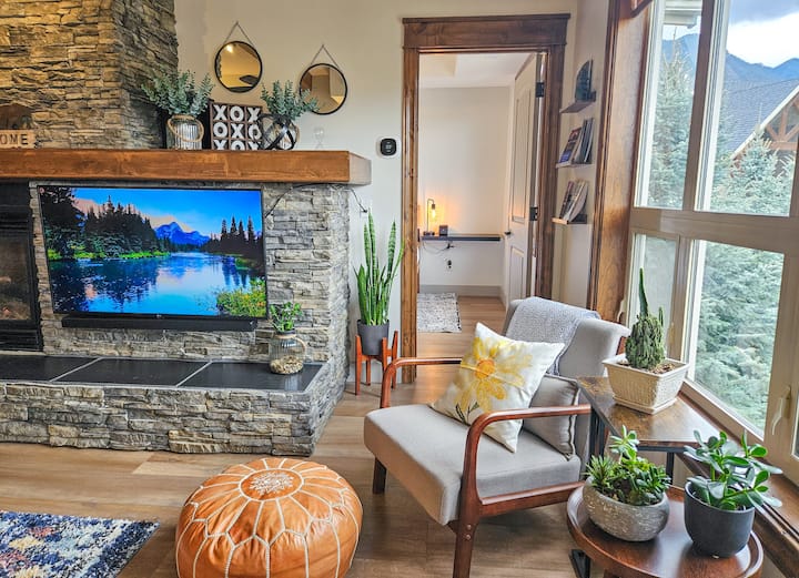 Nature's Harmony Sable Ridge 2 Bdrm - Radium Hot Springs