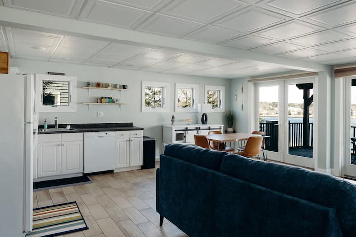 Eleanor's Cove - Apartment On Bayview St - Belfast, ME