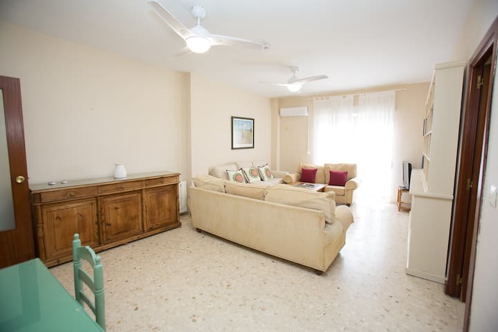 Apartment For 8 People With Private Garden - Cádiz