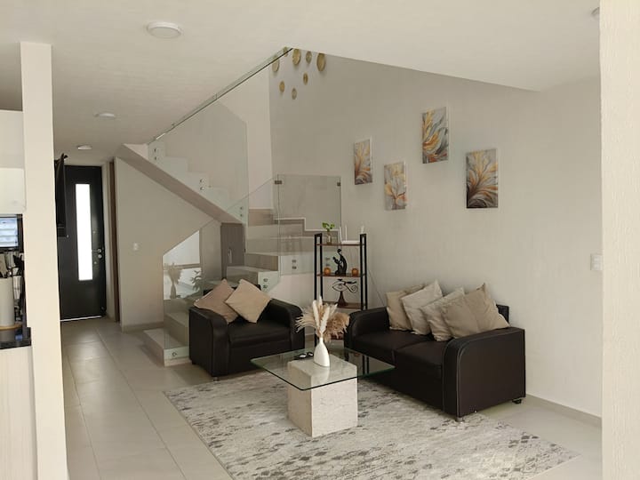 Hermosa Casa Nueva - Aguascalientes
