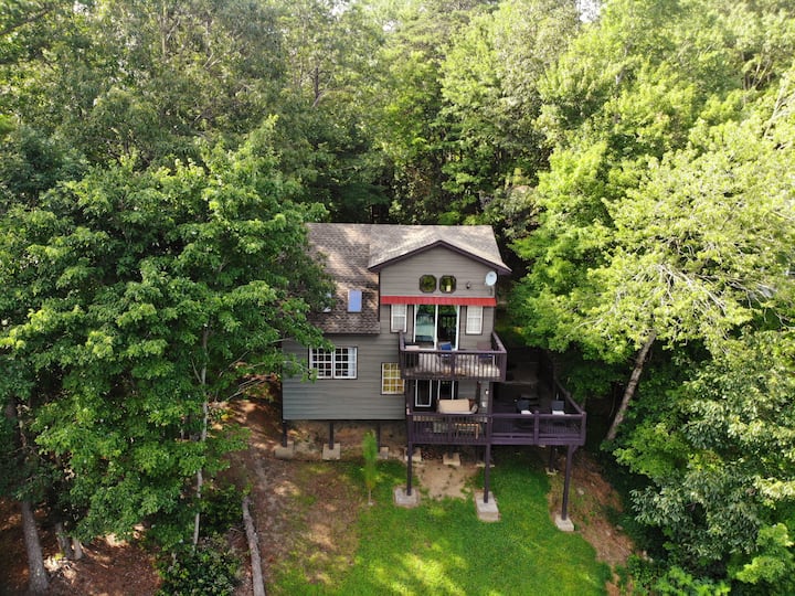 Peaceful Cabin With Mountain Views And Hot Tub - Blue Ridge, GA