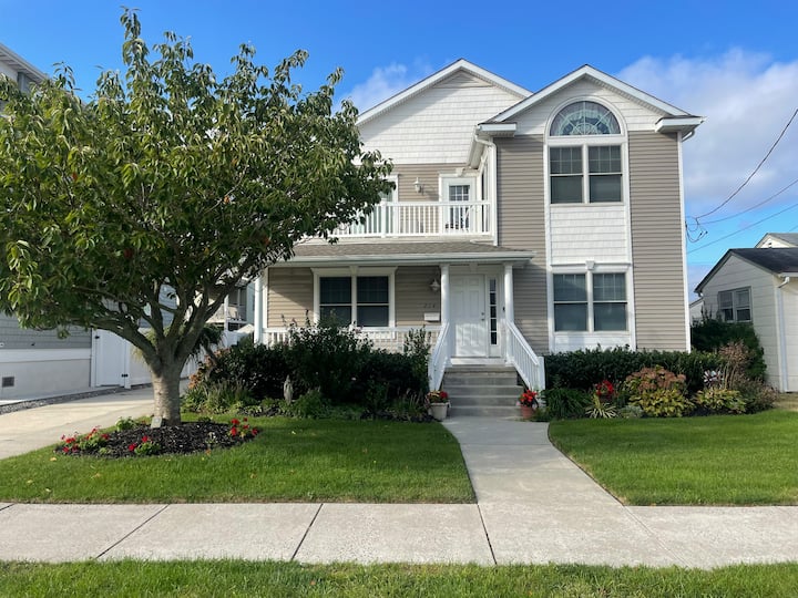 Serenity At The Shore-stay Beach Block! - Brigantine, NJ