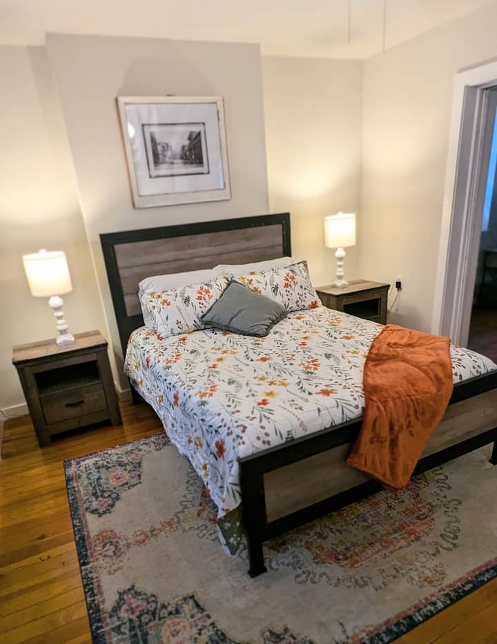 Relax At A Rustic Oasis-pets & Bikes Welcomed! - Cumberland, MD