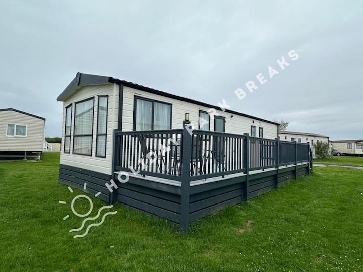 Gold 3 Bed: West Sands Seal Bay - West Sussex