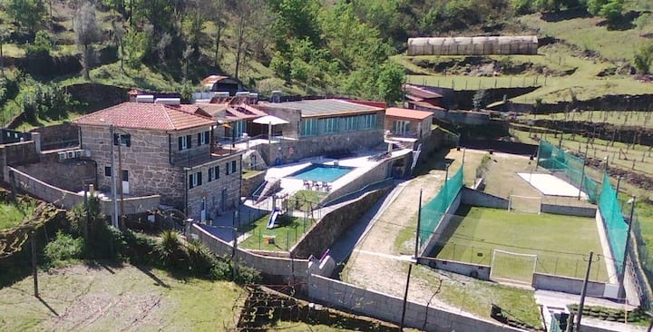 T4 "Burguês" 4 Suites 10adultos+4crianças<12anos - Cabeceiras de Basto
