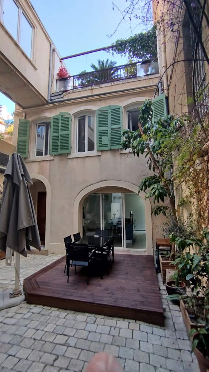 Jardin Préfecture. Grand Appartement 115 M2 3 Ch - マルセイユ