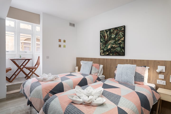 Blue Hues 1 - Cosy 2bd Apartment Close To Valletta - Malta