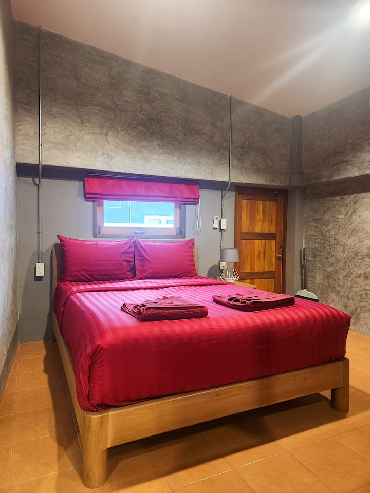 Spacious 2br Unit In Thong Sala - Ko Pha-ngan