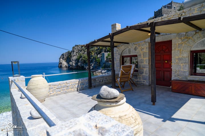 Panorama - Unique Beachfront Stone House In Mani - Griechenland