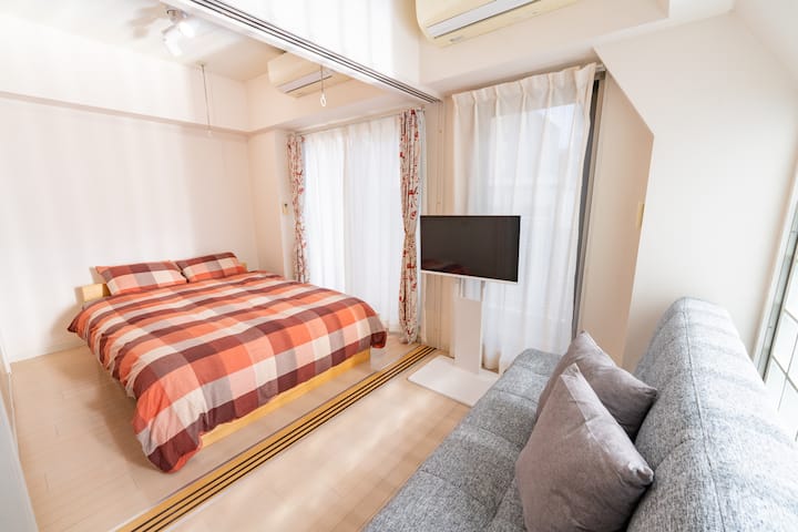 羽田空港、都内観光地へもアクセス抜群。静かな最上階のお部屋。 - Yokohama