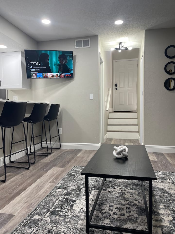 3 Mins From Busch Gardens. Near Usf, Raymond Stad - Tampa Bay, FL