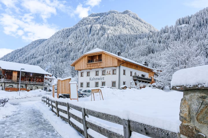 New * Stylish Holiday Apartment - Toblach