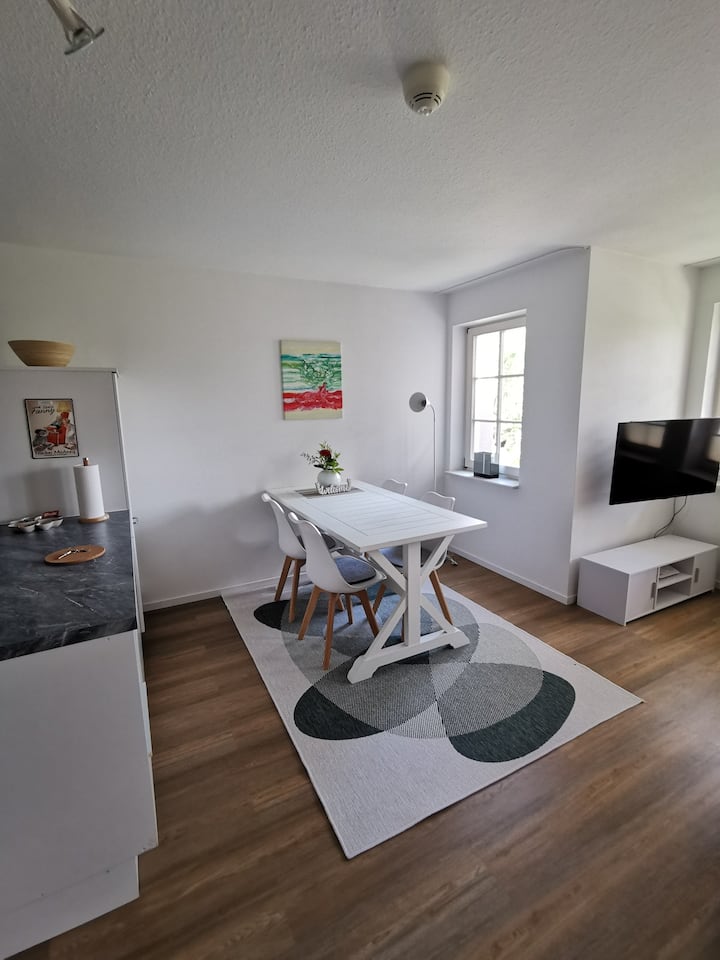 Großes, Helles 2 Zi Design Apartment Im Grünen - Holzgerlingen