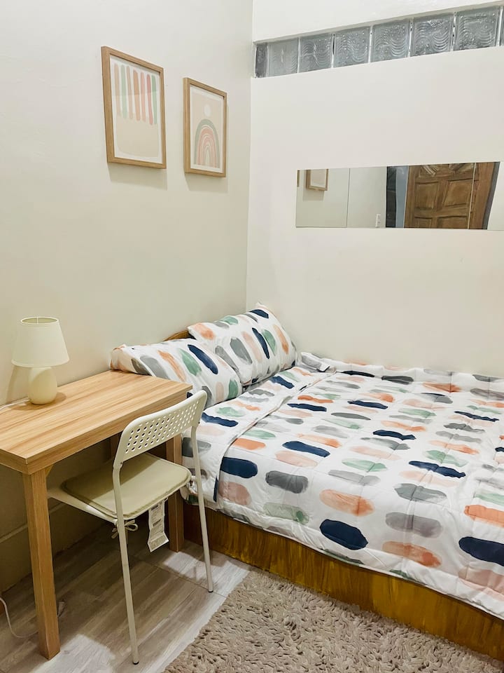 Cozy  Unit A/c ;Wifi ; Netfl!x Free Parking - Catanduanes