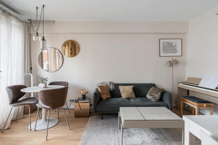 Bel éCrin à Montmartre, 3 Pièces Et Balcon - Paris