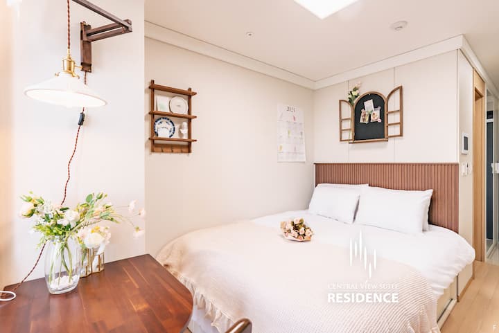 Scent Of Trees] Fulloption Residencebetween 2metro - Seoul