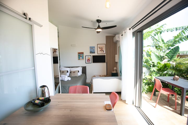 Logement Neuf 3*, Piscine Et Clim à St-pierre - Réunion