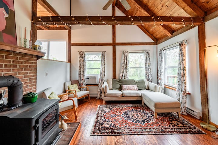 Happy Farm With Views & Hot Tub! - James River State Park, Gladstone