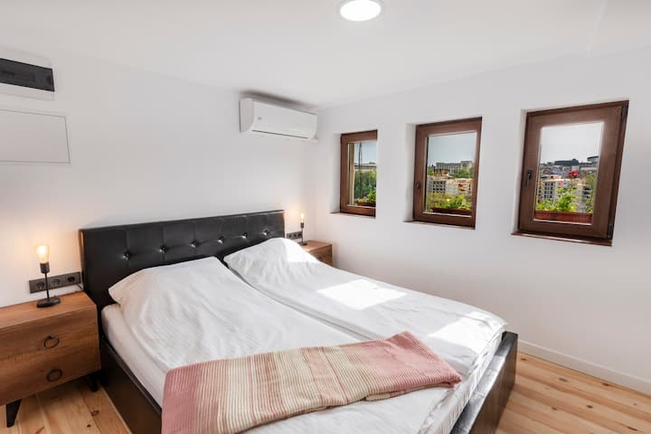 "Bobevata Guest House" 1st Floor - Stunning View - Veliko Tarnovo