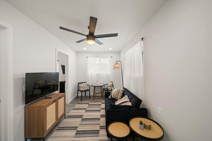 Hale Hideaway - Cool 2br/1ba Full Amenities + Ac - Hilo