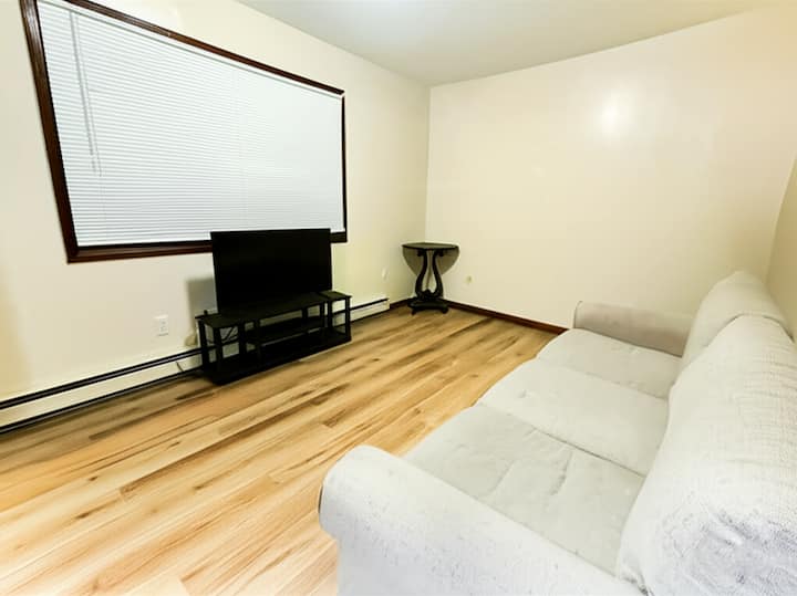 Affordable 1br W/ Kitchen & Free Parking - Lackawanna State Park, North Abington Township