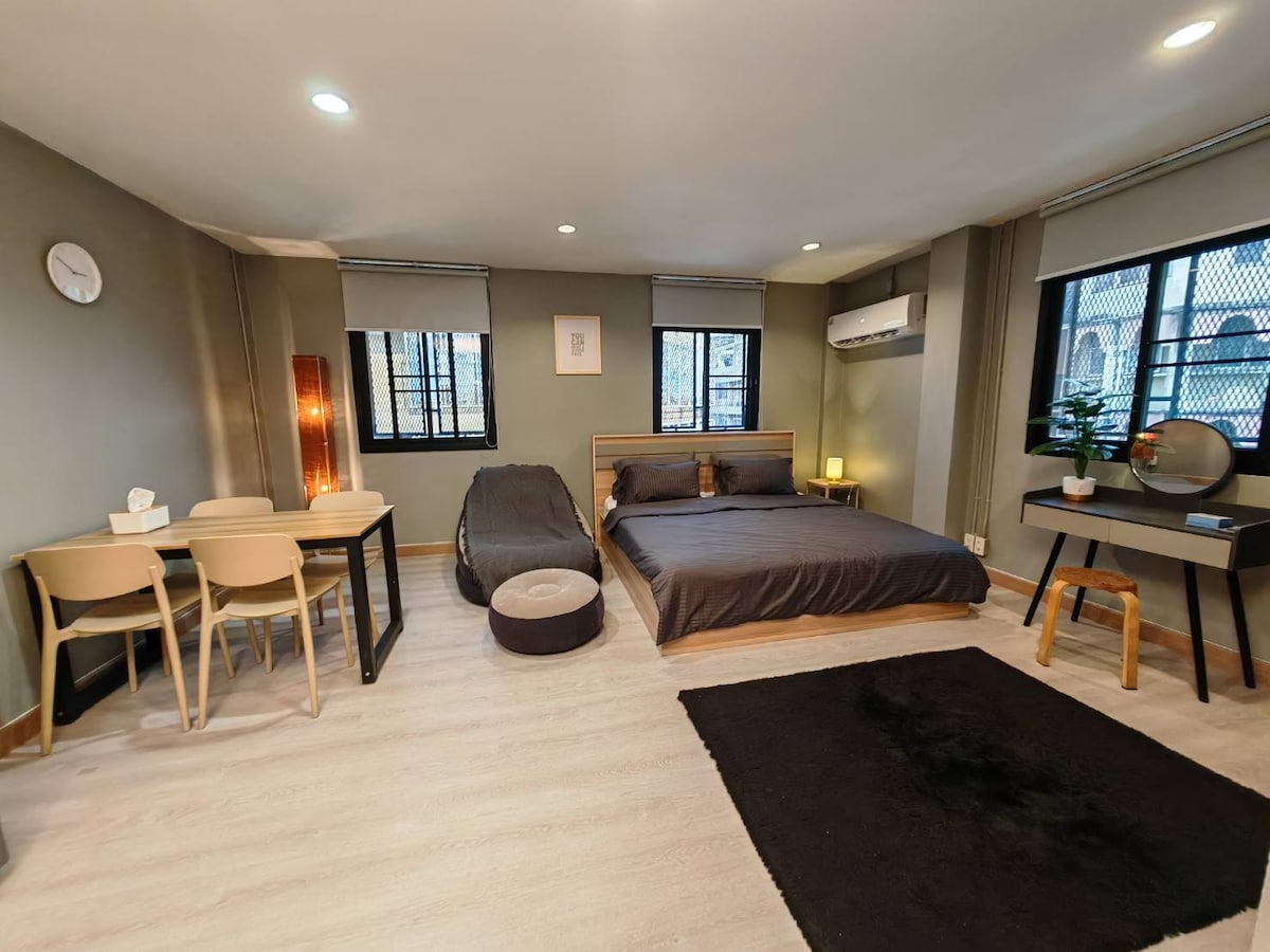 Big Room#4 near Mrt Chinatown,city center, 7-11 - Houses for Rent in ...