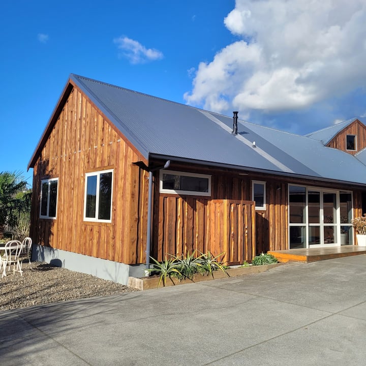 Brand New Food Forest Retreat - 陶朗加