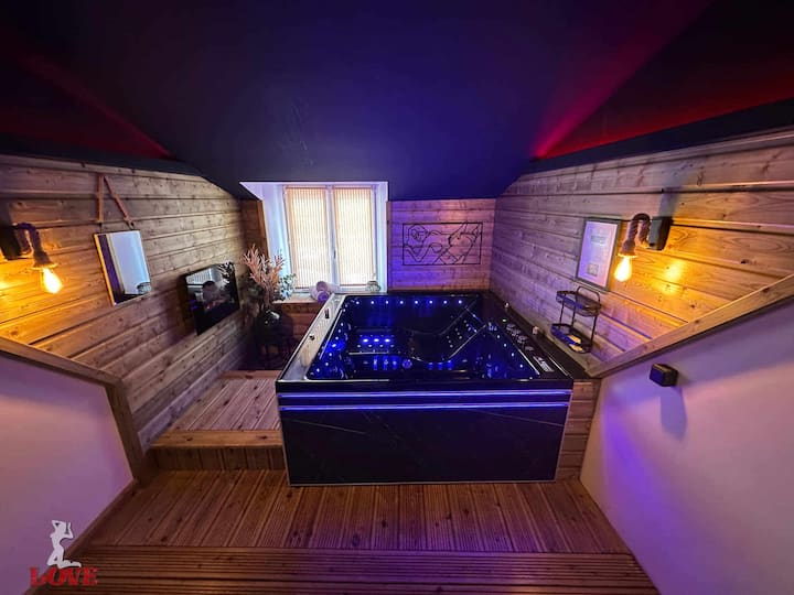 Love Room Romantique, Spa Privé – Proche Belgique - Charleville-Mézières