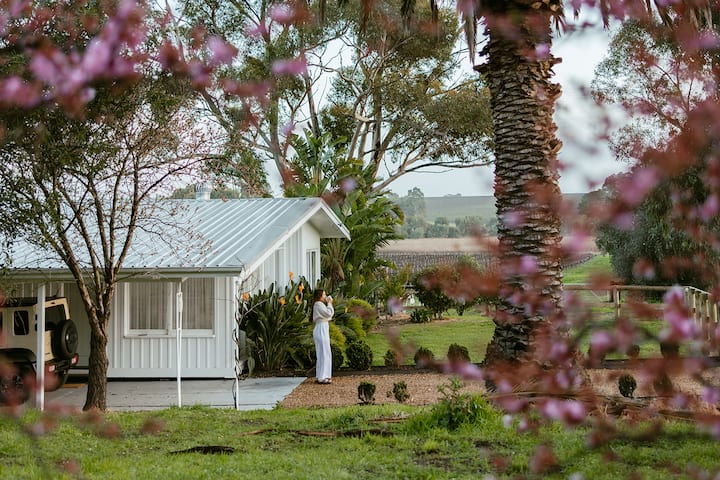 Wine Down Mclaren Vale ~ A Cosy Vineyard Retreat - Willunga