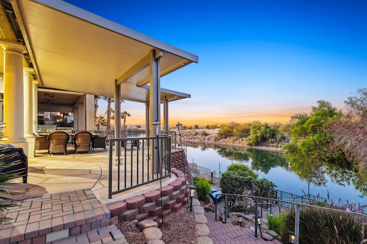 Riverfront Home 5 Bdr With Dock! - Bullhead City, AZ