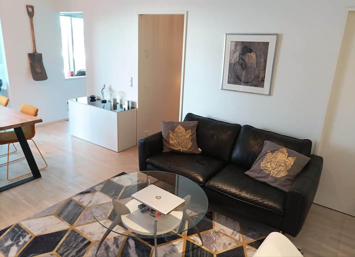 Designers Home, By Sea & Metro - Helsinki