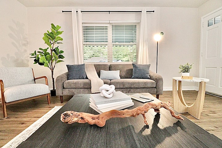 Cozy Newly Remodeled And Furnished Home - Valdosta, GA