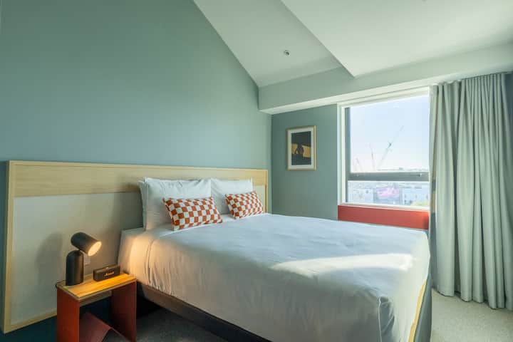 Superior Queen W/ Ensuite In City Centre - Christchurch