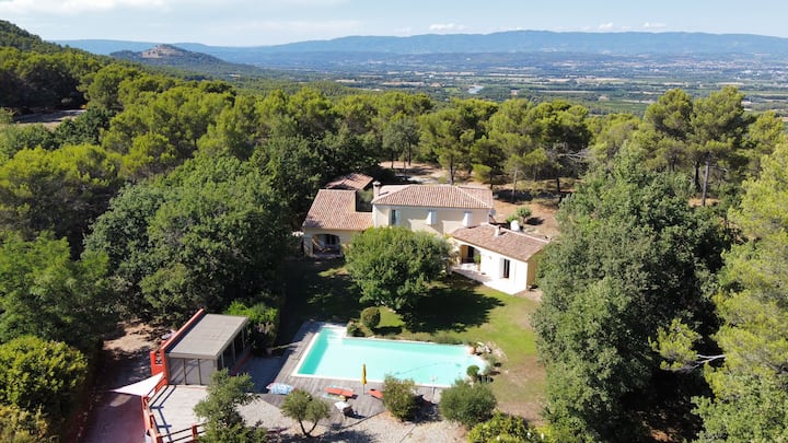 Bastide Provençale En Pays D'aix - Aix-en-Provence
