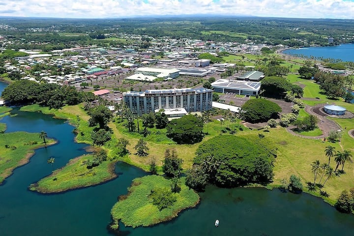 Hilo Lagoon 2 Bd Condo-a/c, Pool - Hilo, HI