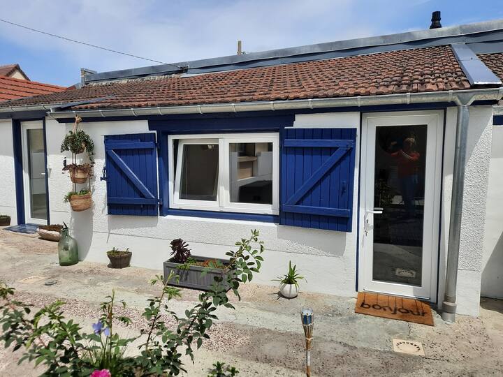 Les Volets Bleus - Ouistreham